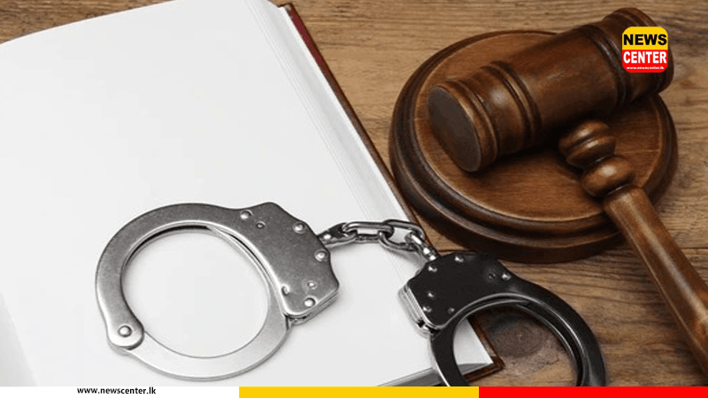 ස්නයිපර් තුවක්කුවක් සමඟ අත්අඩංගුවට ගත් හමුදා නිලධාරීන් දෙදෙනා හමුදා භාරයට